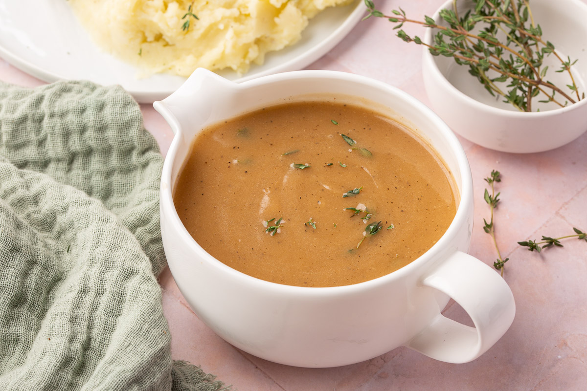 Gluten-Free Gravy - A Dash of Megnut